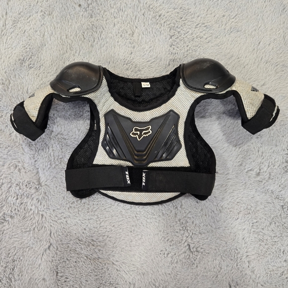 Fox | Accessories | Fox Racing Youth Chest Protector Titan Peewee ...